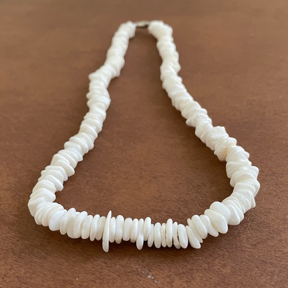 Jewelry | Nwot Authentic White Puka Shell 18 Necklace From Waikiki Hi ...